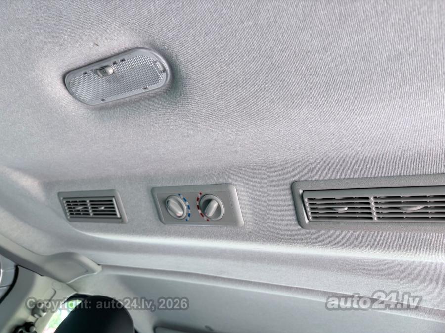 Pelēks Renault Trafic 2019 Tallina, ar dzinēja tilpumu 2.00 L un nobraukumu 203 tūkst. km par 16500 €, foto 14 vietnē AUTOMOTO.COM.LV