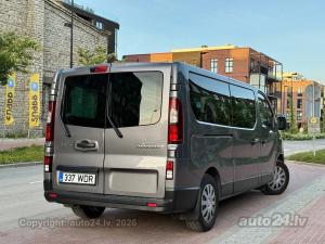 Grey Renault Trafic 2019 in Tallinn, with an engine capacity of 2.00 L and mileage of 203 thousand km for 16990 €, photo 10 on AUTOMOTO.COM.LV