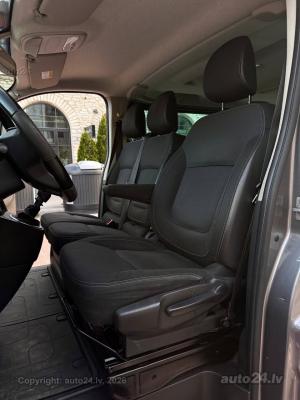 Grey Renault Trafic 2019 in Tallinn, with an engine capacity of 2.00 L and mileage of 203 thousand km for 16990 €, photo 23 on AUTOMOTO.COM.LV