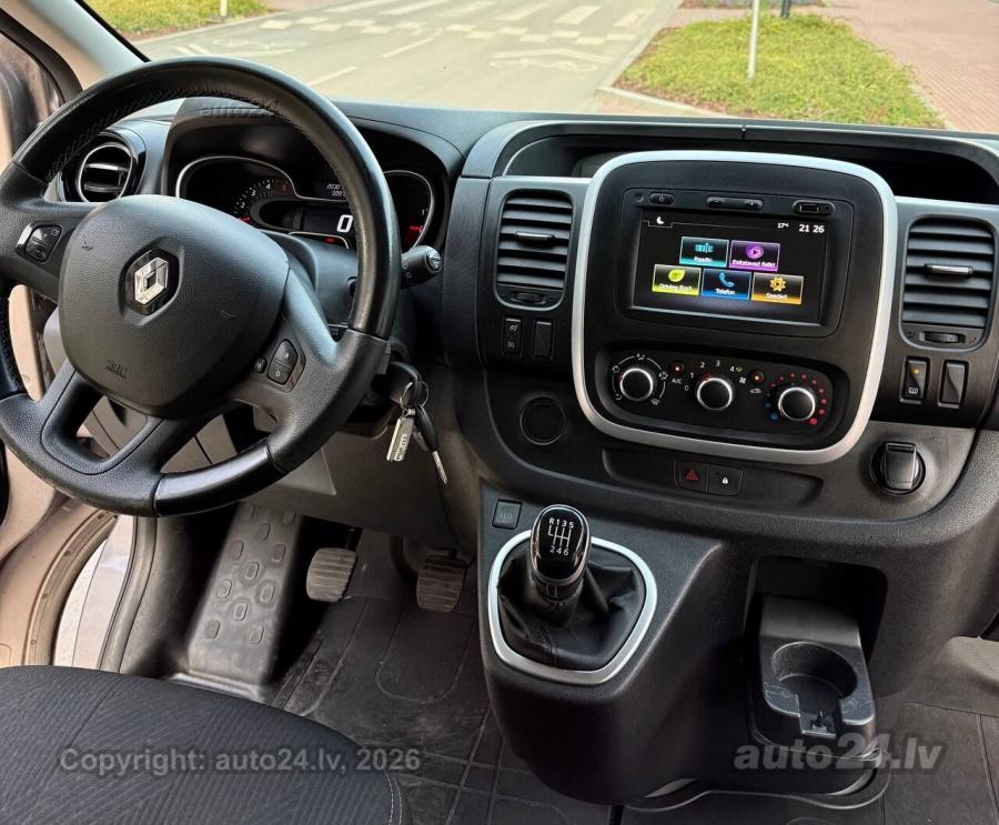 Grey Renault Trafic 2019 in Tallinn, with an engine capacity of 2.00 L and mileage of 203 thousand km for 16990 €, photo 27 on AUTOMOTO.COM.LV