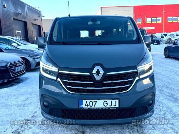 Grey Renault Trafic 2021 in Tallinn, with an engine capacity of 2.00 L and mileage of 241 thousand km for 19000 €, photo 3 on AUTOMOTO.COM.LV