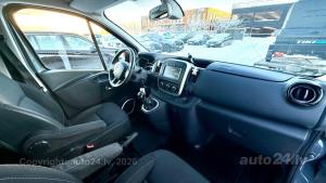 Grey Renault Trafic 2021 in Tallinn, with an engine capacity of 2.00 L and mileage of 241 thousand km for 19000 €, photo 19 on AUTOMOTO.COM.LV