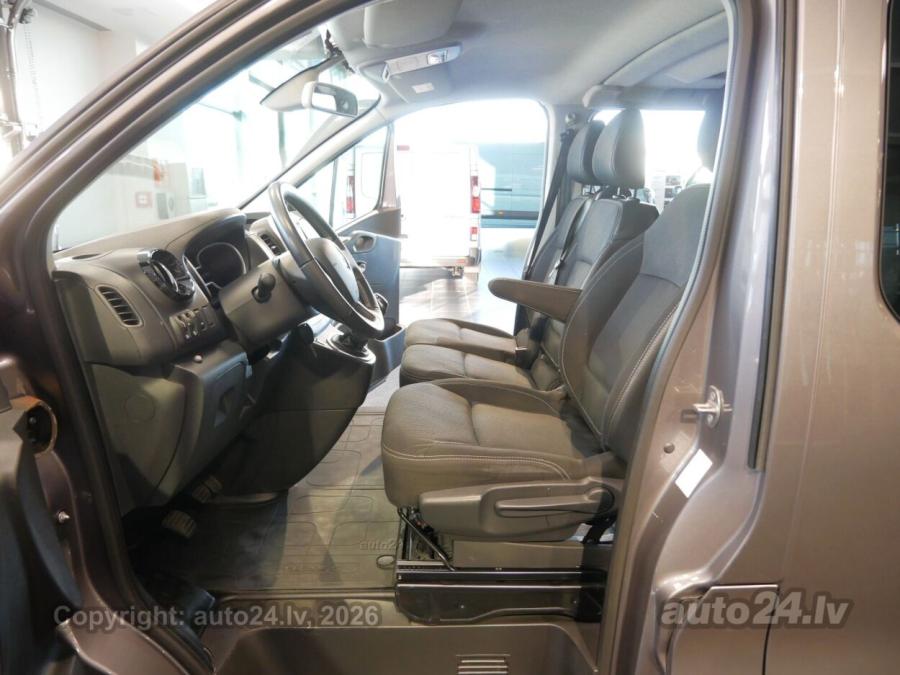 Pelēks Renault Trafic 2021 Tallina, ar dzinēja tilpumu 2.00 L un nobraukumu 68 tūkst. km par 24990 €, foto 7 vietnē AUTOMOTO.COM.LV