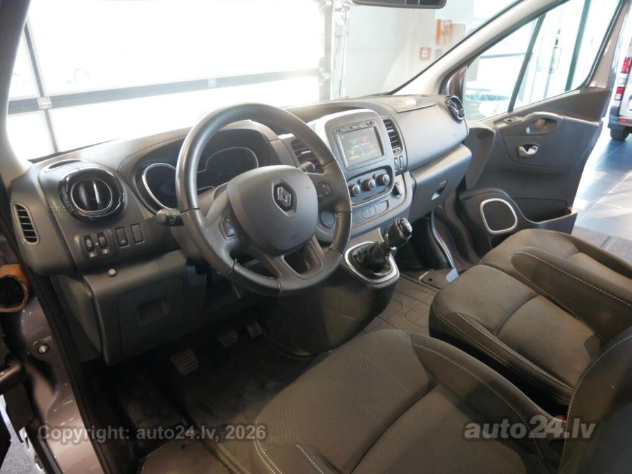 Pelēks Renault Trafic 2021 Tallina, ar dzinēja tilpumu 2.00 L un nobraukumu 68 tūkst. km par 24990 €, foto 8 vietnē AUTOMOTO.COM.LV