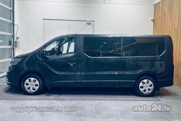 Grey Renault Trafic 2022 in Parnu, with an engine capacity of 2.00 L and mileage of 156 thousand km for 26900 €, photo 10 on AUTOMOTO.COM.LV