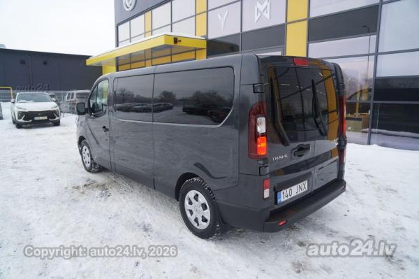 Pelēks Renault Trafic 2022 Tallina, ar dzinēja tilpumu 2.00 L un nobraukumu 37 tūkst. km par 28990 €, foto 4 vietnē AUTOMOTO.COM.LV