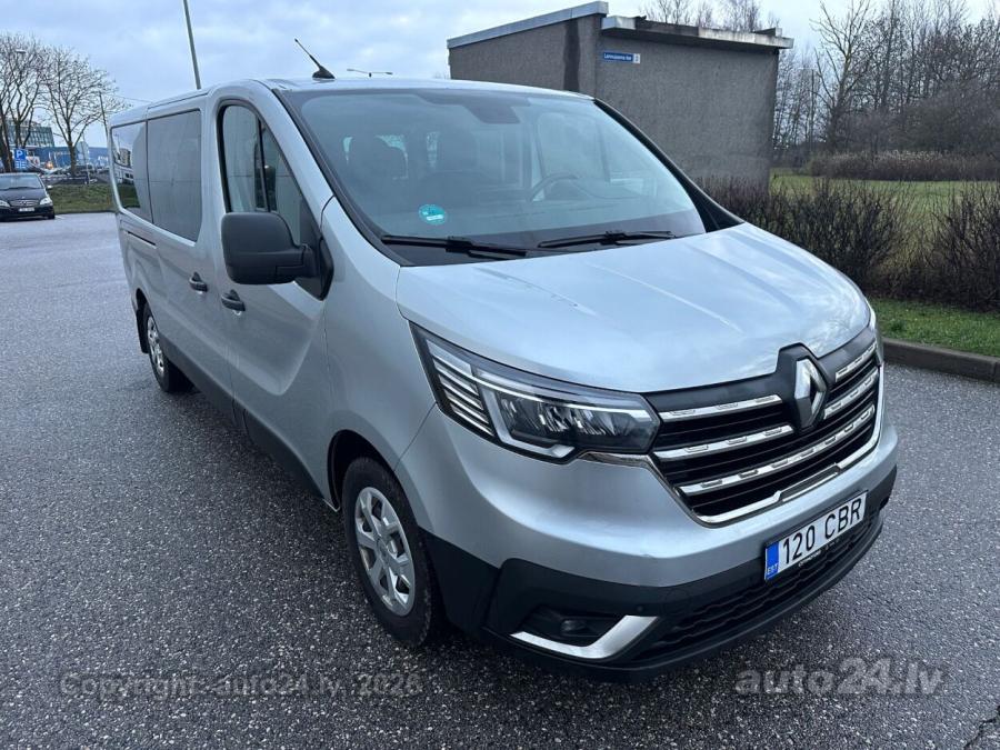 Grey Renault Trafic 2022 in Tallinn, with an engine capacity of 2.00 L and mileage of 284 thousand km for 23500 €, photo 3 on AUTOMOTO.COM.LV