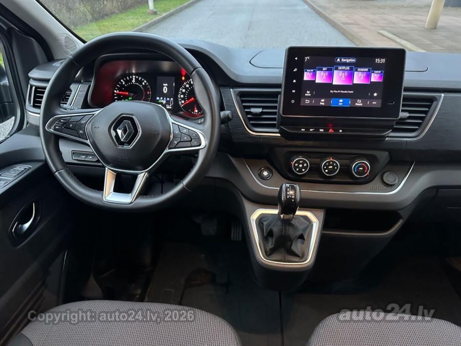 Grey Renault Trafic 2022 in Tallinn, with an engine capacity of 2.00 L and mileage of 284 thousand km for 23500 €, photo 9 on AUTOMOTO.COM.LV