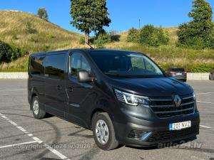 Grey Renault Trafic 2022 in Tallinn, with an engine capacity of 2.00 L and mileage of 83 thousand km for 28000 €, photo 3 on AUTOMOTO.COM.LV