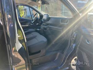 Grey Renault Trafic 2022 in Tallinn, with an engine capacity of 2.00 L and mileage of 83 thousand km for 28000 €, photo 8 on AUTOMOTO.COM.LV