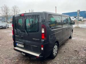 Renault Trafic 2022 in Tallinn on AUTOMOTO.COM.LV Grey Renault Trafic 2022 in Tallinn, with an engine capacity of 2.00 L and mileage of 314 thousand km for 19900 β¬, photo 1 on AUTOMOTO.COM.LV