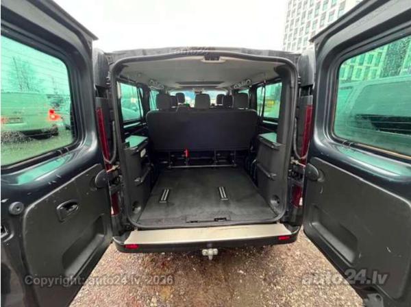 Renault Trafic 2022 Tallina vietnē Pelēks Renault Trafic 2022 Tallina, ar dzinēja tilpumu 2.00 L un nobraukumu 314 tūkst. km par 19900 €, foto 11 vietnē AUTOMOTO.COM.LV