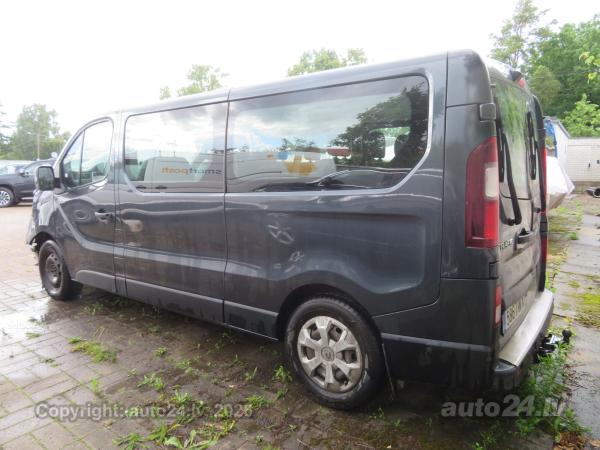 Grey Renault Trafic 2023 in Tallinn, with an engine capacity of 2.00 L and mileage of 73 thousand km for 14500 €, photo 4 on AUTOMOTO.COM.LV