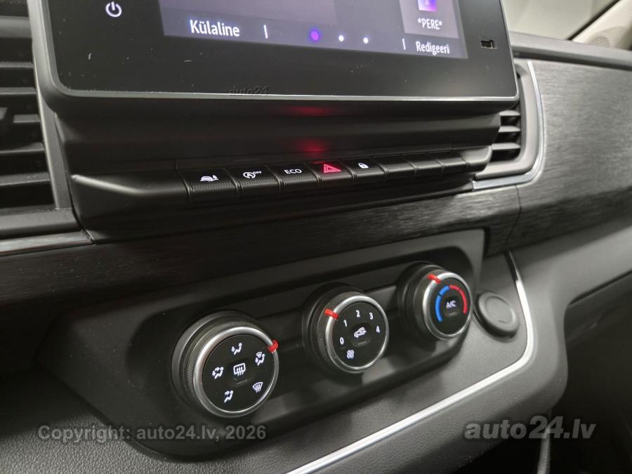 Серый Рено Трафик 2023 в Таллин, объемом двигателя 2.00 л и пробегом 77 тыс. км за 29800 €, фото 11 на AUTOMOTO.COM.LV