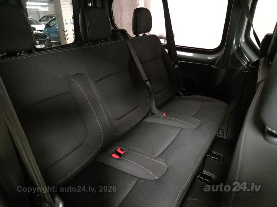 Серый Рено Трафик 2023 в Таллин, объемом двигателя 2.00 л и пробегом 77 тыс. км за 29800 €, фото 19 на AUTOMOTO.COM.LV