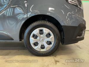 Pelēks Renault Trafic 2023 Tallina, ar dzinēja tilpumu 2.00 L un nobraukumu 15 tūkst. km par 31990 €, foto 6 vietnē AUTOMOTO.COM.LV