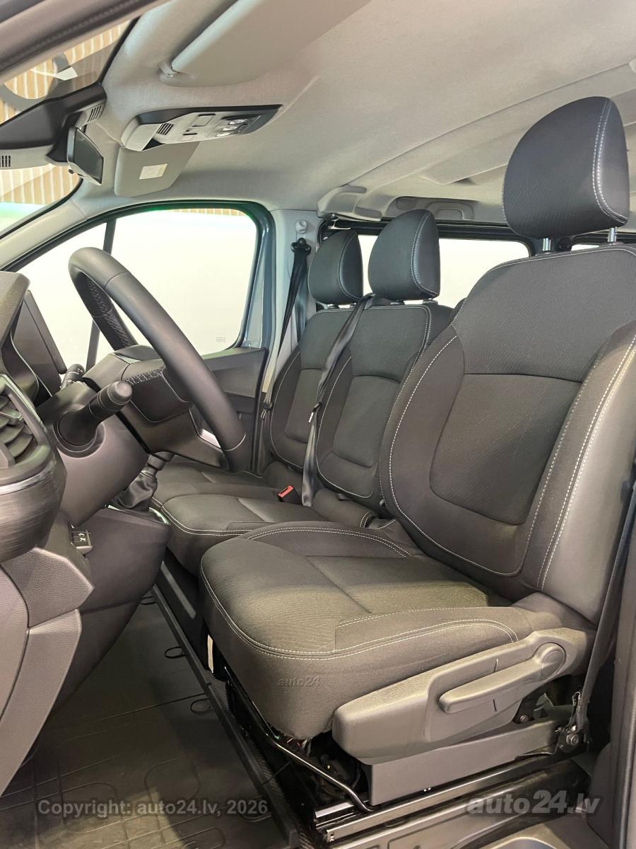 Pelēks Renault Trafic 2023 Tallina, ar dzinēja tilpumu 2.00 L un nobraukumu 15 tūkst. km par 31990 €, foto 12 vietnē AUTOMOTO.COM.LV