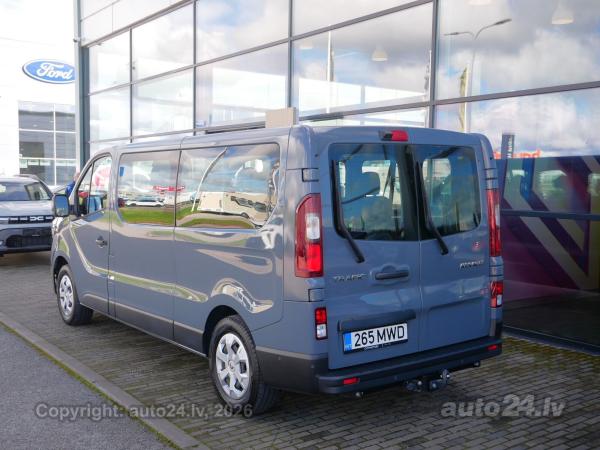Pelēks Renault Trafic 2023 Tallina, ar dzinēja tilpumu 2.00 L un nobraukumu 17 tūkst. km par 31990 €, foto 5 vietnē AUTOMOTO.COM.LV