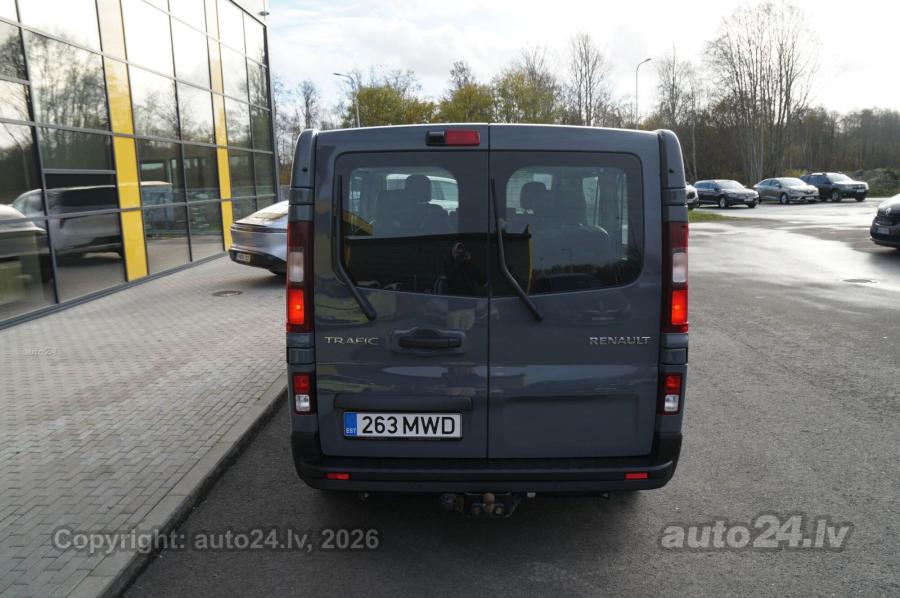 Grey Renault Trafic 2023 in Tallinn, with an engine capacity of 2.00 L and mileage of 119 thousand km for 26990 €, photo 7 on AUTOMOTO.COM.LV