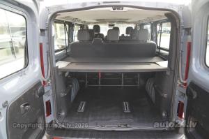 Grey Renault Trafic 2023 in Tallinn, with an engine capacity of 2.00 L and mileage of 119 thousand km for 26990 €, photo 10 on AUTOMOTO.COM.LV