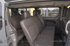 Grey Renault Trafic 2023 in Tallinn, with an engine capacity of 2.00 L and mileage of 119 thousand km for 26990 €, photo 12 on AUTOMOTO.COM.LV