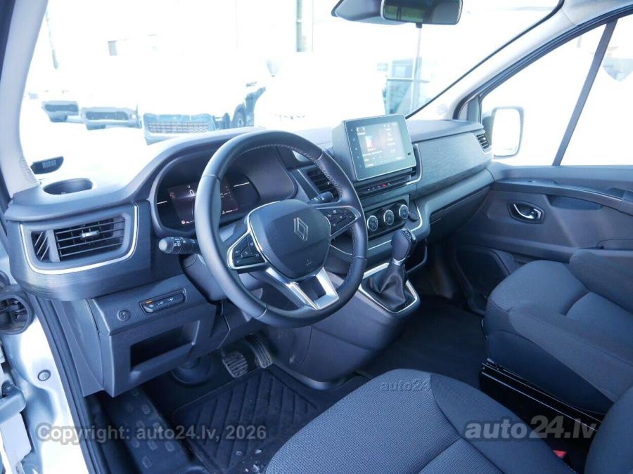 Grey Renault Trafic 2024 in Tallinn, with an engine capacity of 2.00 L and mileage of 15 thousand km for 39990 €, photo 8 on AUTOMOTO.COM.LV