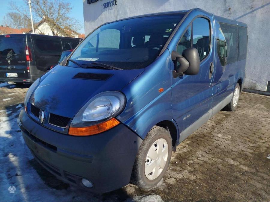 Renault Trafic 2005 in Utena, with an engine capacity of 1.87 L and mileage of 175 thousand km for 4950 €, photo 7 on AUTOMOTO.COM.LV