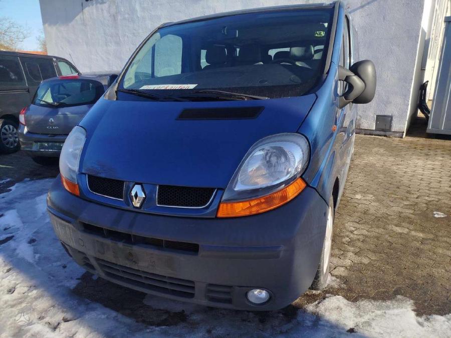 Renault Trafic 2005 in Utena, with an engine capacity of 1.87 L and mileage of 175 thousand km for 4950 €, photo 9 on AUTOMOTO.COM.LV