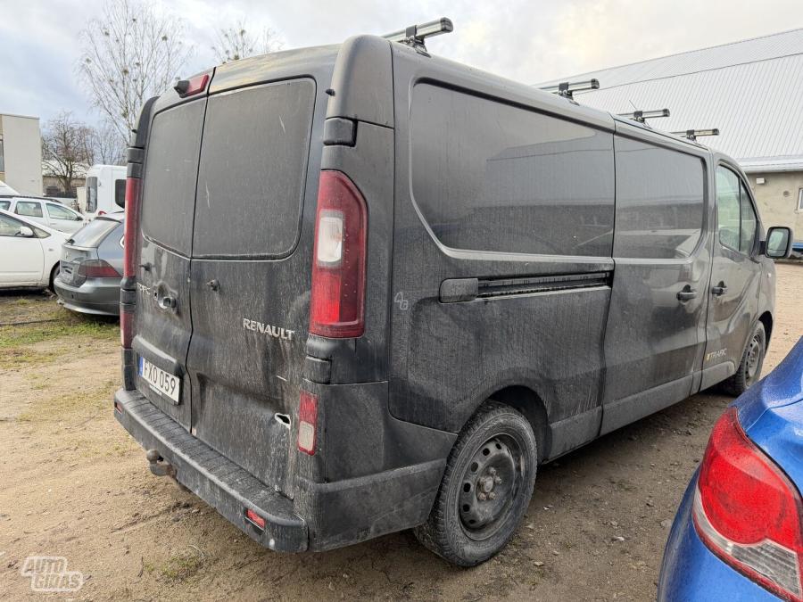 Renault Trafic 2015 in Sakiai, with an engine capacity of 1.60 L and mileage of 319 thousand km for 3100 €, photo 5 on AUTOMOTO.COM.LV