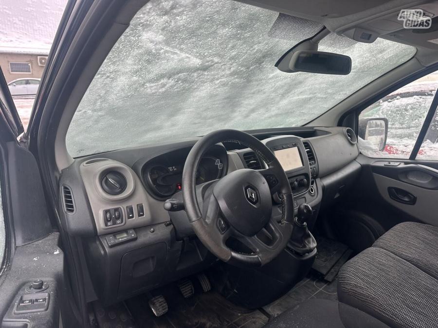 Renault Trafic 2015 Šakiai, ar dzinēja tilpumu 1.60 L un nobraukumu 310 tūkst. km par 2800 €, foto 5 vietnē AUTOMOTO.COM.LV