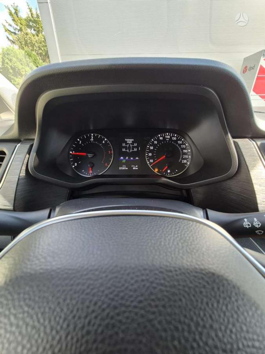 Renault Trafic 2023 in Vilkaviskis, with an engine capacity of 2.00 L and mileage of 221 thousand km for 23900 €, photo 8 on AUTOMOTO.COM.LV