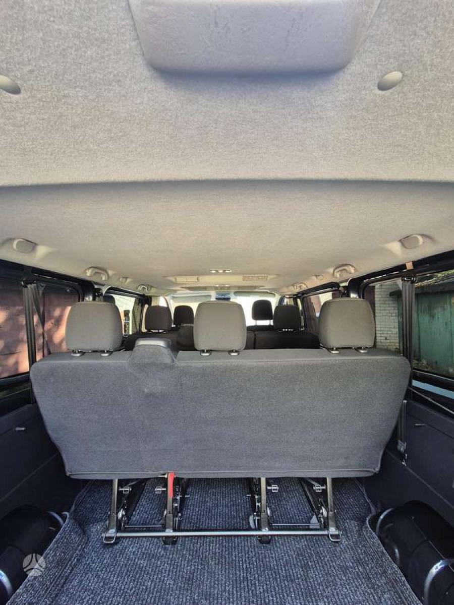 Renault Trafic 2023 in Vilkaviskis, with an engine capacity of 2.00 L and mileage of 221 thousand km for 23900 €, photo 20 on AUTOMOTO.COM.LV