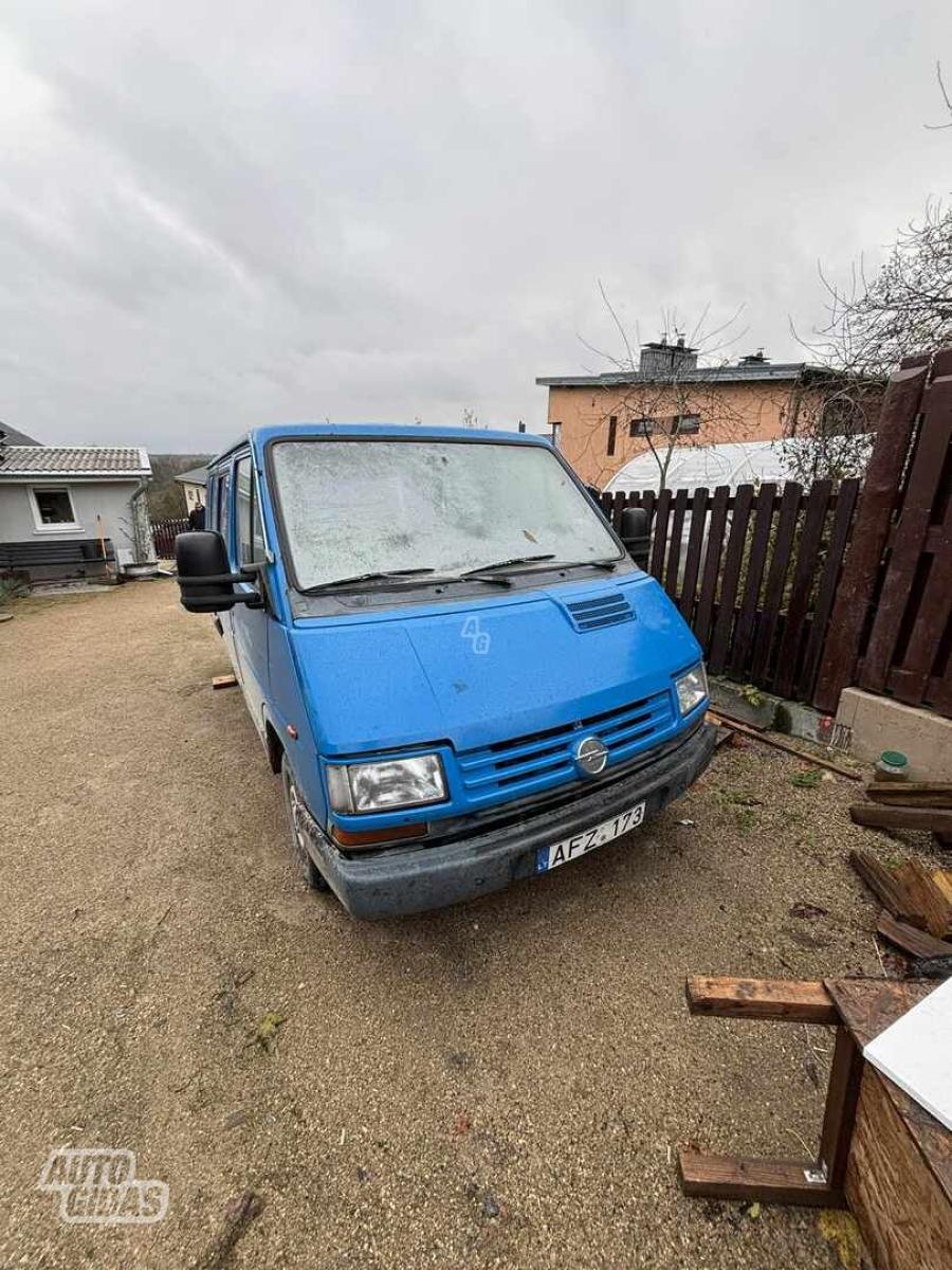 Renault Trafic 1999 in Ukmerge, with an engine capacity of 2.50 L and mileage of 25 thousand km for 500 €, photo 4 on AUTOMOTO.COM.LV