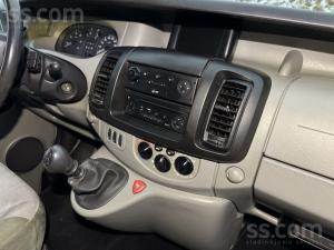 Renault Trafic 2004 Rīga, ar dzinēja tilpumu 1.90 L un nobraukumu 391 tūkst. km par 5500 €, foto 16 vietnē AUTOMOTO.COM.LV