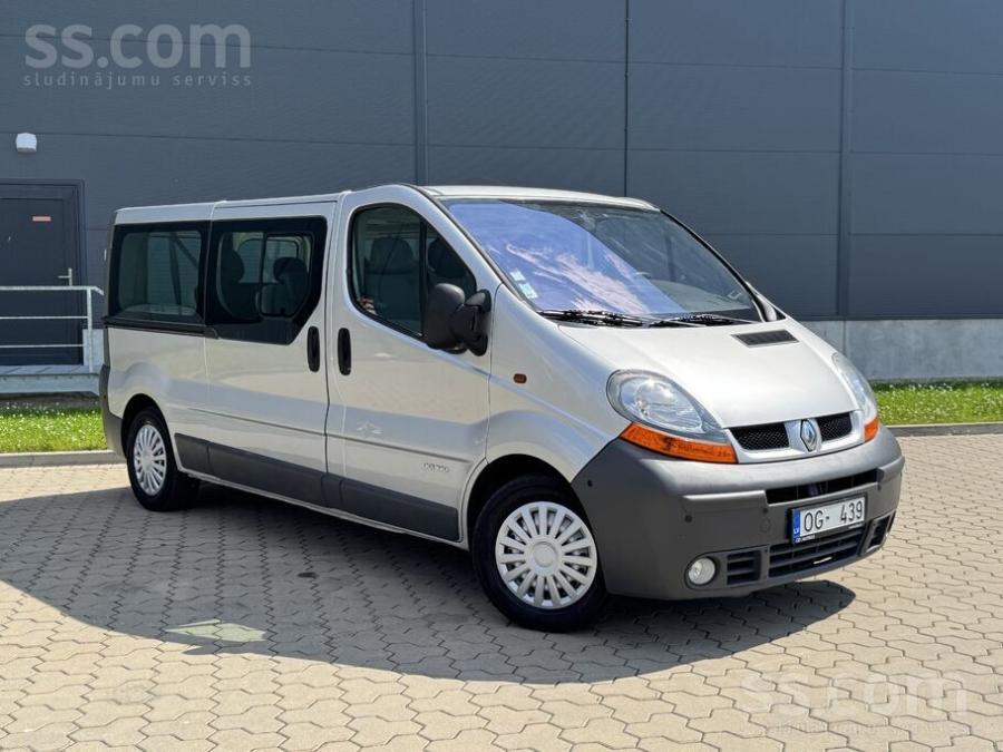 Renault Trafic 2005 in Riga, with an engine capacity of 2.50 L and mileage of 241 thousand km for 6350 €, photo 3 on AUTOMOTO.COM.LV