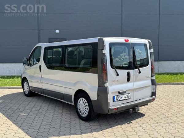 Renault Trafic 2005 in Riga, with an engine capacity of 2.50 L and mileage of 241 thousand km for 6350 €, photo 7 on AUTOMOTO.COM.LV