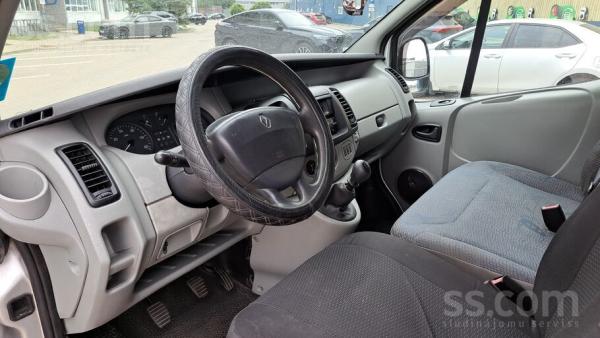 Renault Trafic 2005 in Riga, with an engine capacity of 1.90 L and mileage of 251 thousand km for 5900 €, photo 9 on AUTOMOTO.COM.LV