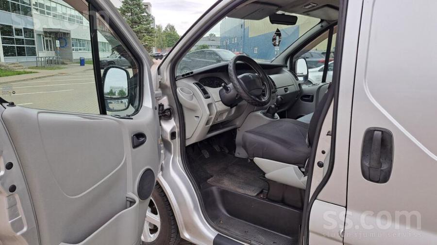 Renault Trafic 2005 in Riga, with an engine capacity of 1.90 L and mileage of 251 thousand km for 5900 €, photo 11 on AUTOMOTO.COM.LV