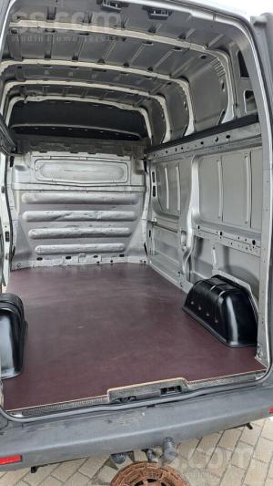 Renault Trafic 2005 in Riga, with an engine capacity of 1.90 L and mileage of 251 thousand km for 5900 €, photo 16 on AUTOMOTO.COM.LV