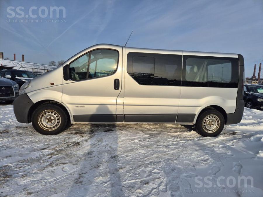 Renault Trafic 2006 Liepāja, ar dzinēja tilpumu 2.50 L un nobraukumu 279 tūkst. km par 5500 €, foto 8 vietnē AUTOMOTO.COM.LV