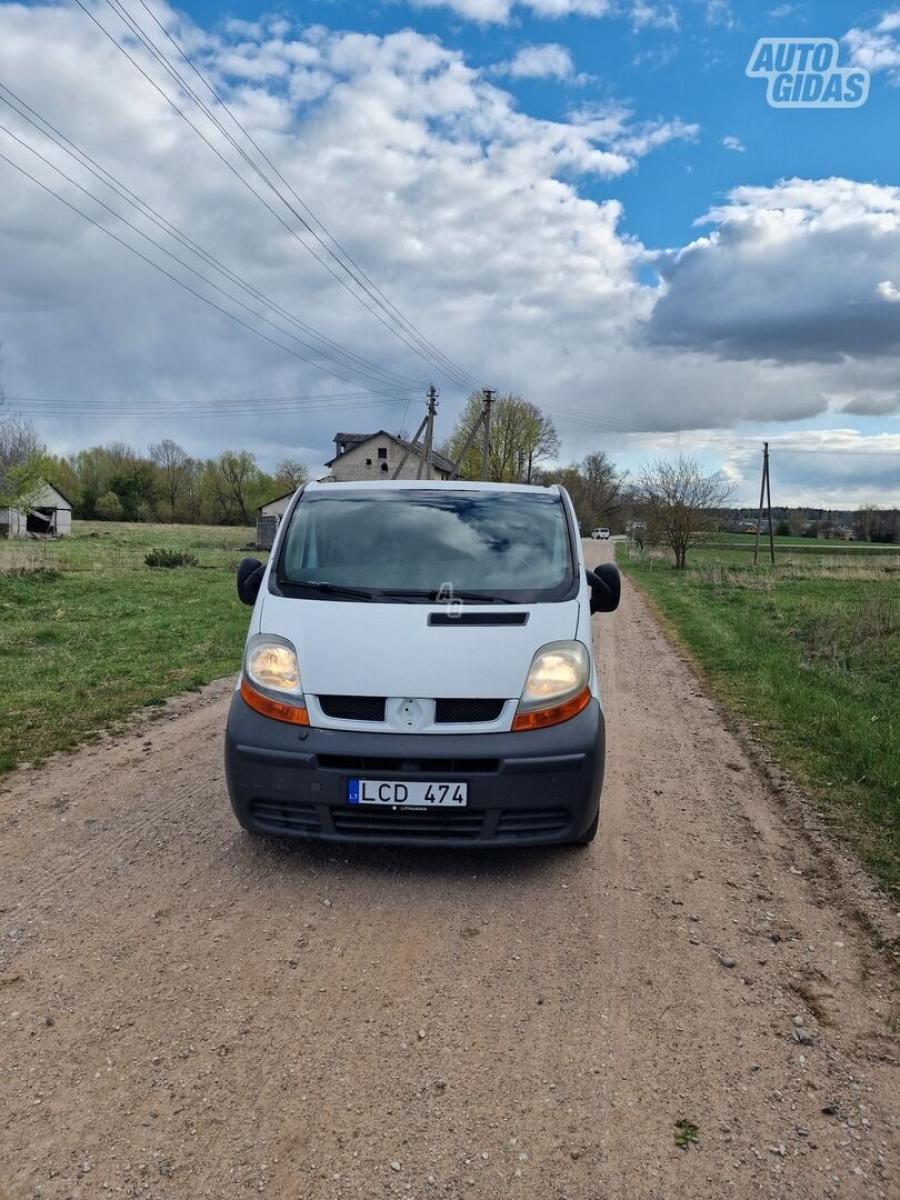 Renault Trafic 2006 Prienai, ar dzinēja tilpumu 2.00 L un nobraukumu 5000 tūkst. km par 4100 €, foto 3 vietnē AUTOMOTO.COM.LV