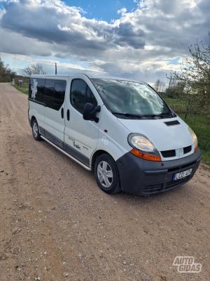 Renault Trafic 2006 Prienai, ar dzinēja tilpumu 2.00 L un nobraukumu 5000 tūkst. km par 4100 €, foto 5 vietnē AUTOMOTO.COM.LV