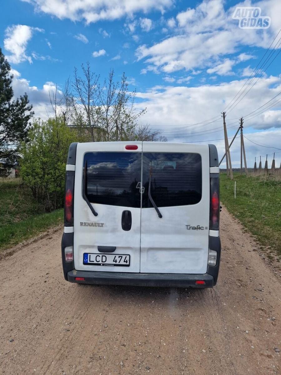 Renault Trafic 2006 Prienai, ar dzinēja tilpumu 2.00 L un nobraukumu 5000 tūkst. km par 4100 €, foto 8 vietnē AUTOMOTO.COM.LV