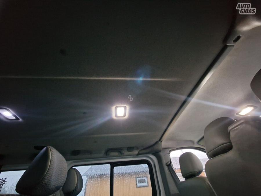 Renault Trafic 2006 Prienai, ar dzinēja tilpumu 2.00 L un nobraukumu 5000 tūkst. km par 4100 €, foto 9 vietnē AUTOMOTO.COM.LV