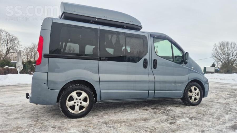 Renault Trafic 2006 Rīga, ar dzinēja tilpumu 2.50 L un nobraukumu 412 tūkst. km par 6500 €, foto 4 vietnē AUTOMOTO.COM.LV