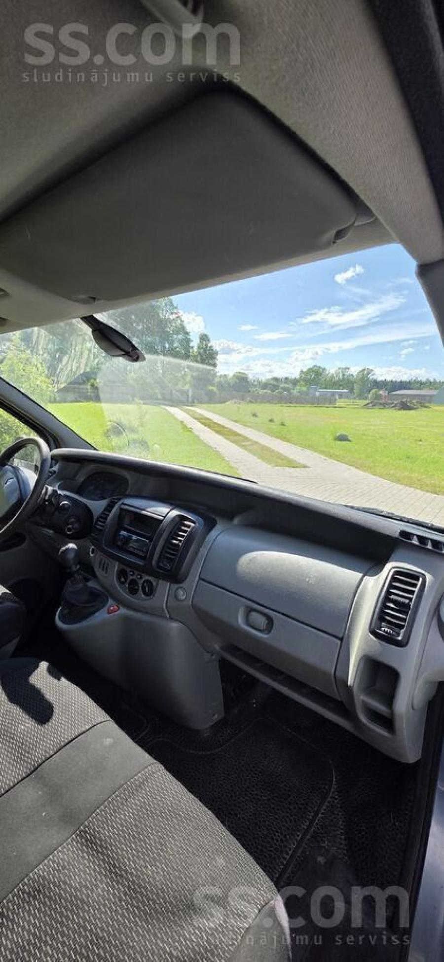 Renault Trafic 2007 in Valka, with an engine capacity of 2.50 L and mileage of 368 thousand km for 4200 €, photo 7 on AUTOMOTO.COM.LV