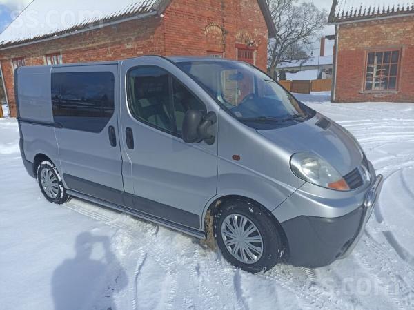 Renault Trafic 2007 in Saldus, with an engine capacity of 2.00 L and mileage of 315 thousand km for 4000 €, photo 3 on AUTOMOTO.COM.LV