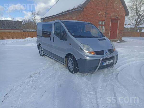 Renault Trafic 2007 in Saldus, with an engine capacity of 2.00 L and mileage of 315 thousand km for 4000 €, photo 4 on AUTOMOTO.COM.LV