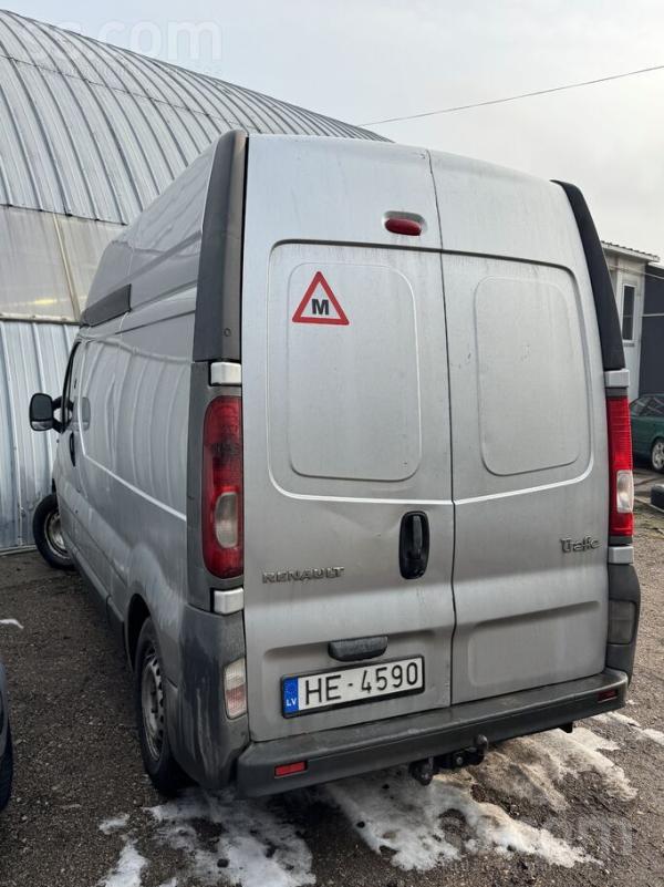 Renault Trafic 2008 in Dobele, with an engine capacity of 2.00 L and mileage of 452 thousand km for 2900 €, photo 2 on AUTOMOTO.COM.LV