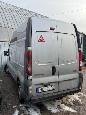 Renault Trafic 2008 in Dobele, with an engine capacity of 2.00 L and mileage of 452 thousand km for 8500 €, photo 2 on AUTOMOTO.COM.LV
